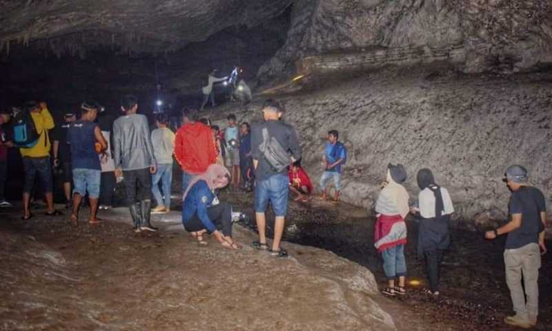Enrekang Miliki Dua Pesona Wisata. Goa Lo'ko Wai Lambun dan Goa Raksasa