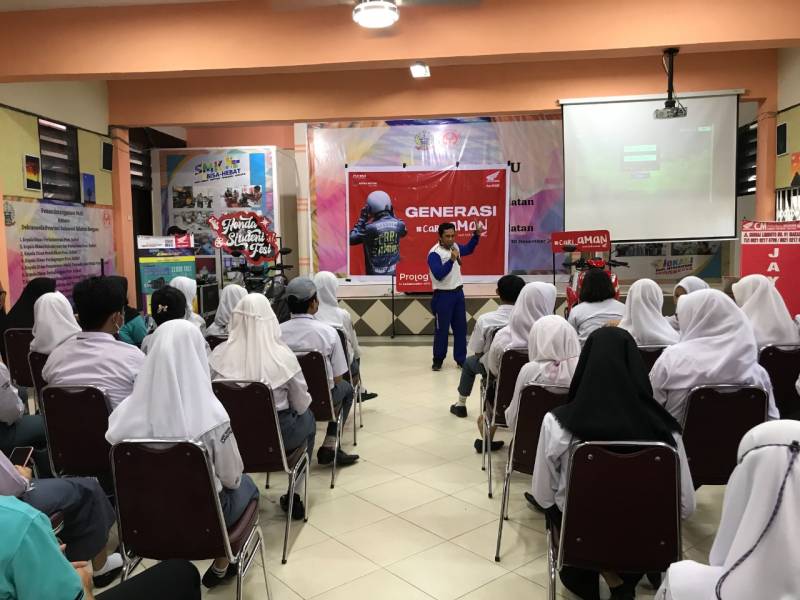 Wujudkan Generasi #Cari_Aman, Honda Gelar Edukasi Safety Riding