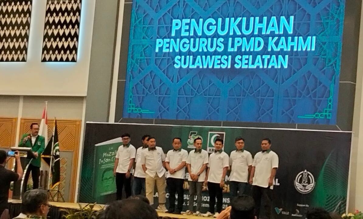 LPMD dan Buku Antologi Mozaik Insan Cita, Kado Spesial KAHMI Sulsel ...